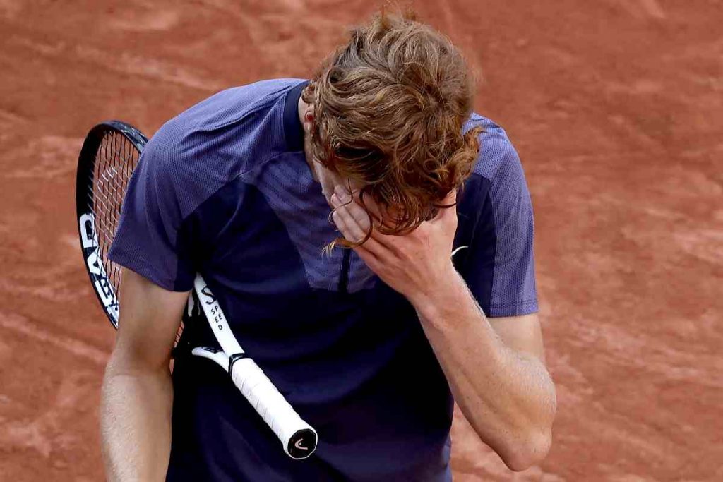 Sinner, quanti infortuni: talento cristallino e fisico di cristallo ...